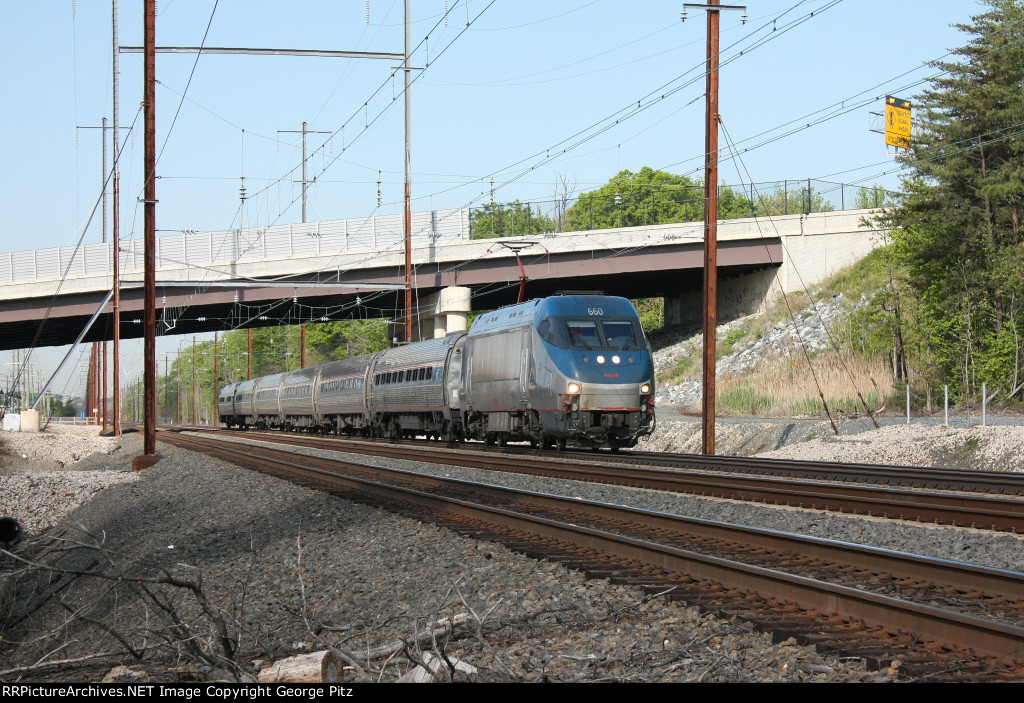 Amtrak train 56(25)